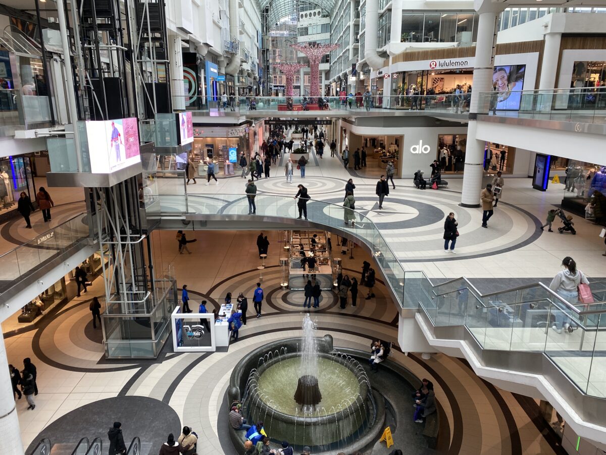 Toronto Retail Holds Strong: JLL Report Reveals Market Resilience in ...